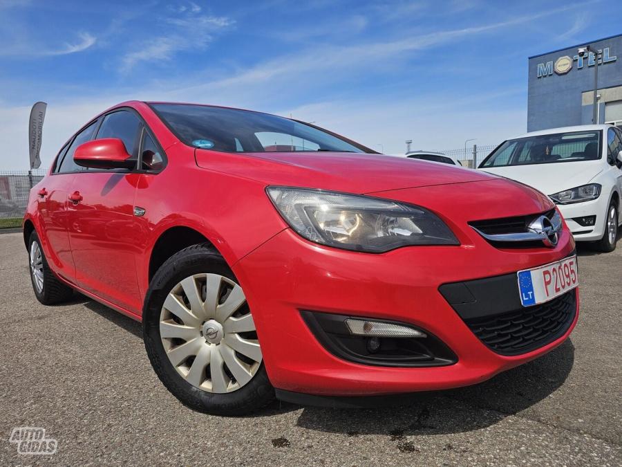 Red Opel Astra 2015 in Kaunas, with an engine capacity of 1.60 L and mileage of 273 thousand km for 3155 €, photo 27 on AUTOMOTO.COM.LV