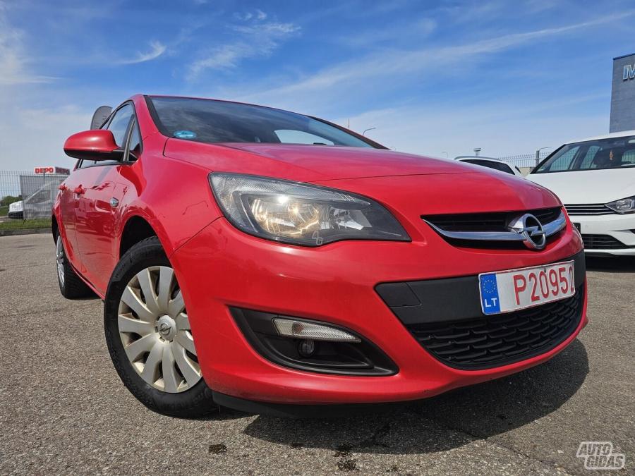Red Opel Astra 2015 in Kaunas, with an engine capacity of 1.60 L and mileage of 273 thousand km for 3155 €, photo 28 on AUTOMOTO.COM.LV