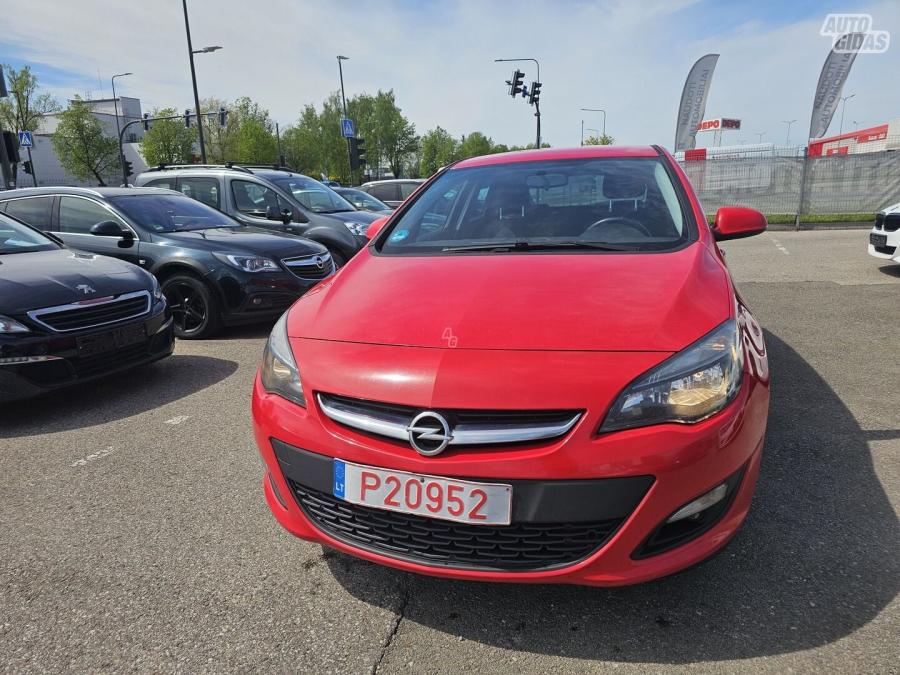 Red Opel Astra 2015 in Kaunas, with an engine capacity of 1.60 L and mileage of 273 thousand km for 3155 €, photo 31 on AUTOMOTO.COM.LV