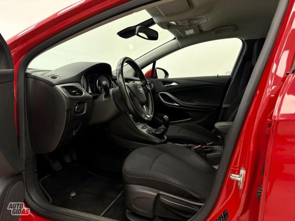 Red Opel Astra 2016 in Vilnius, with an engine capacity of 1.60 L and mileage of 158 thousand km for 7200 €, photo 10 on AUTOMOTO.COM.LV