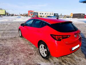 Red Opel Astra 2016 in Siauliai, with an engine capacity of 1.60 L and mileage of 173 thousand km for 6950 €, photo 4 on AUTOMOTO.COM.LV
