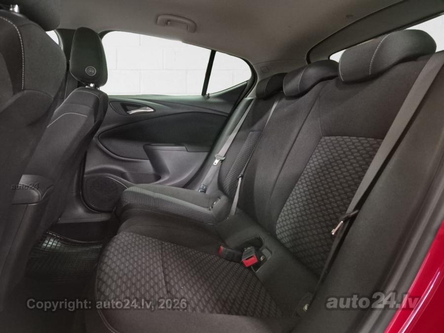 Sarkans Opel Astra 2016 Tallina, ar dzinēja tilpumu 1.40 L un nobraukumu 123 tūkst. km par 8990 €, foto 16 vietnē AUTOMOTO.COM.LV