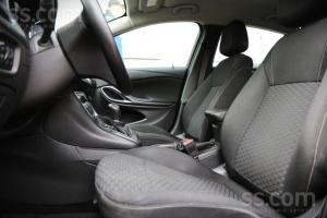 Red Opel Astra 2017 in Riga, with an engine capacity of 1.40 L and mileage of 141 thousand km for 7195 €, photo 13 on AUTOMOTO.COM.LV