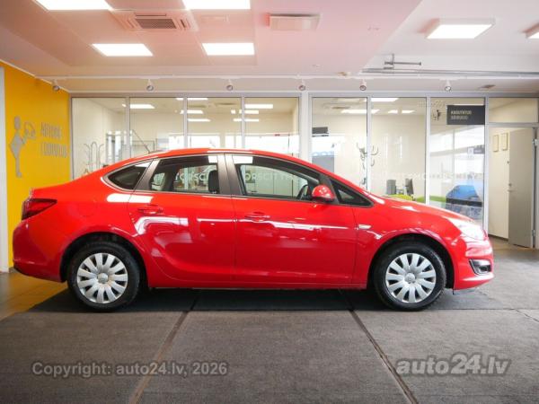 Red Opel Astra 2017 in Tallinn, with an engine capacity of 1.60 L and mileage of 161 thousand km for 6490 €, photo 2 on AUTOMOTO.COM.LV