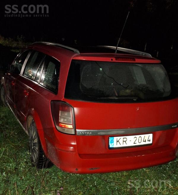 Sarkans Opel Astra 2005 Balvi, ar dzinēja tilpumu 1.90 L un nobraukumu 399 tūkst. km par 550 €, foto 5 vietnē AUTOMOTO.COM.LV