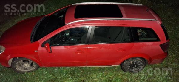 Sarkans Opel Astra 2005 Balvi, ar dzinēja tilpumu 1.90 L un nobraukumu 399 tūkst. km par 550 €, foto 6 vietnē AUTOMOTO.COM.LV