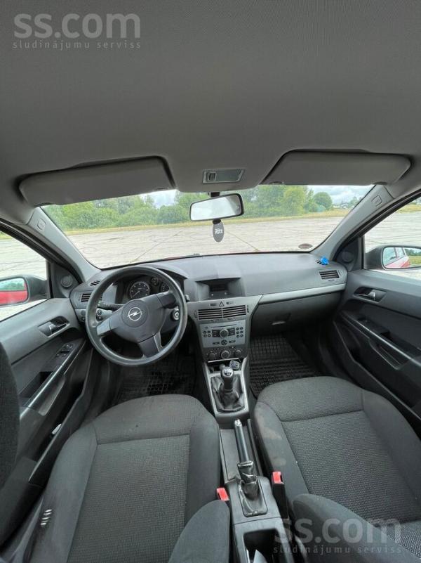 Sarkans Opel Astra 2006 Rīga, ar dzinēja tilpumu 1.90 L un nobraukumu 360 tūkst. km par 1050 €, foto 5 vietnē AUTOMOTO.COM.LV