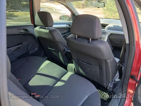 Sarkans Opel Astra 2009 Tallina, ar dzinēja tilpumu 1.80 L un nobraukumu 265 tūkst. km par 1500 €, foto 4 vietnē AUTOMOTO.COM.LV