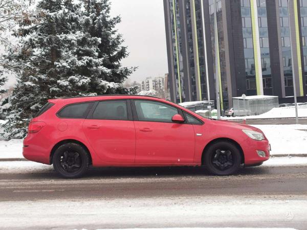 Sarkans Opel Astra 2011 Viļņa, ar dzinēja tilpumu 1.70 L un nobraukumu 400 tūkst. km par 1200 €, foto 7 vietnē AUTOMOTO.COM.LV
