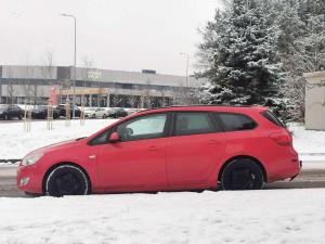 Sarkans Opel Astra 2011 Viļņa, ar dzinēja tilpumu 1.70 L un nobraukumu 400 tūkst. km par 1200 €, foto 8 vietnē AUTOMOTO.COM.LV