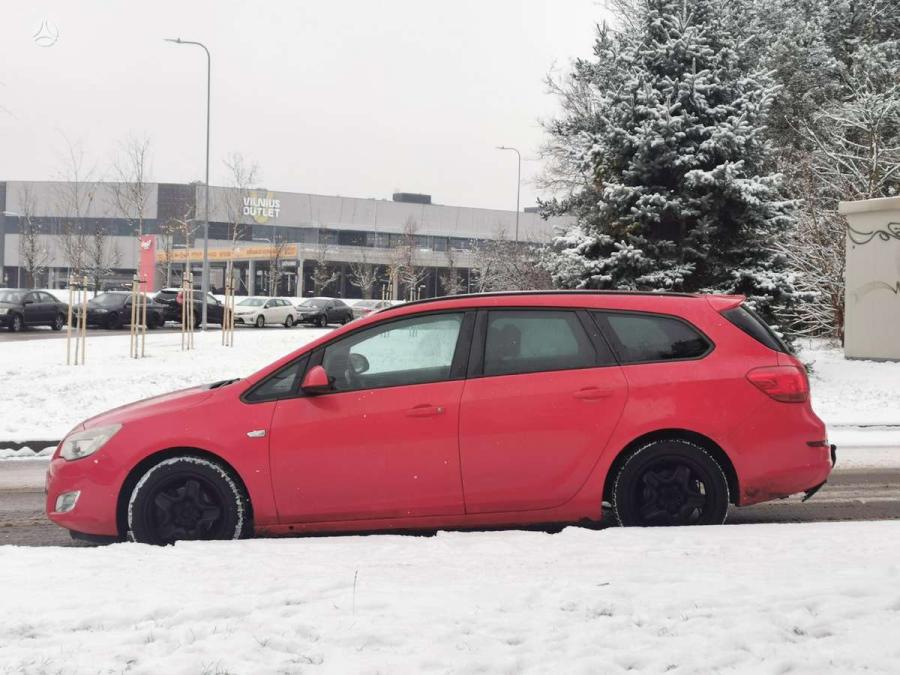 Sarkans Opel Astra 2011 Viļņa, ar dzinēja tilpumu 1.70 L un nobraukumu 400 tūkst. km par 1200 €, foto 8 vietnē AUTOMOTO.COM.LV