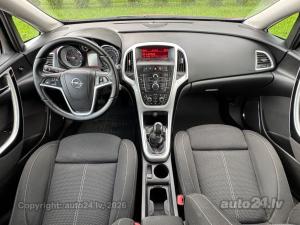 Sarkans Opel Astra 2011 Tartu, ar dzinēja tilpumu 1.70 L un nobraukumu 237 tūkst. km par 4490 €, foto 5 vietnē AUTOMOTO.COM.LV