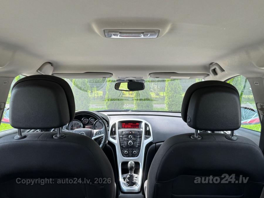 Sarkans Opel Astra 2011 Tartu, ar dzinēja tilpumu 1.70 L un nobraukumu 237 tūkst. km par 4490 €, foto 16 vietnē AUTOMOTO.COM.LV