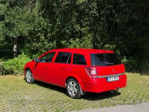 Sarkans Opel Astra 2012 Tallina, ar dzinēja tilpumu 1.60 L un nobraukumu 197 tūkst. km par 2000 €, foto 5 vietnē AUTOMOTO.COM.LV