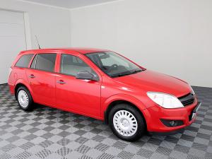 Sarkans Opel Astra 2012 Tallina, ar dzinēja tilpumu 1.60 L un nobraukumu 324 tūkst. km par 1299 €, foto  vietnē AUTOMOTO.COM.LV