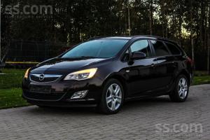 Sarkans Opel Astra 2012 Jelgava, ar dzinēja tilpumu 1.70 L un nobraukumu 271 tūkst. km par 3590 €, foto  vietnē AUTOMOTO.COM.LV