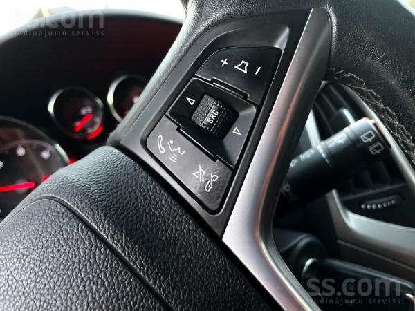 Опель Астра 2012 в Елгава на AUTOMOTO.COM.LV Красный Опель Астра 2012 в Елгава, объемом двигателя 1.70 л и пробегом 271 тыс. км за 3590 €, фото 9 на AUTOMOTO.COM.LV