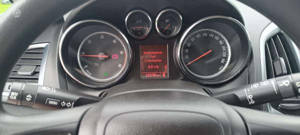Sarkans Opel Astra 2013 Alīta, ar dzinēja tilpumu 1.69 L un nobraukumu 230 tūkst. km par 3250 €, foto 9 vietnē AUTOMOTO.COM.LV