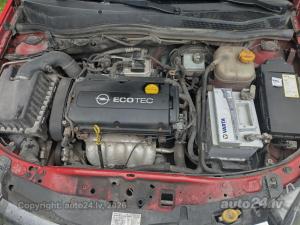 Red Opel Astra 2013 in Tallinn, with an engine capacity of 1.60 L and mileage of 409 thousand km for 1999 €, photo 9 on AUTOMOTO.COM.LV