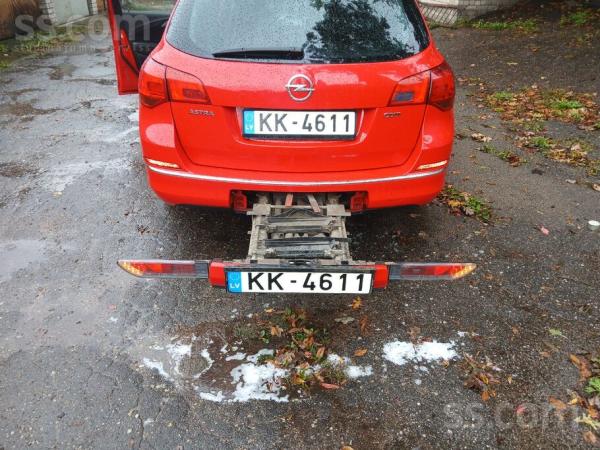 Опель Астра 2013 в Рига на AUTOMOTO.COM.LV Красный Опель Астра 2013 в Рига, объемом двигателя 2.00 л и пробегом 294 тыс. км за 2800 €, фото 6 на AUTOMOTO.COM.LV