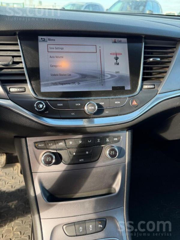 Sarkans Opel Astra 2016 Jēkabpils, ar dzinēja tilpumu 1.60 L un nobraukumu 349 tūkst. km par 3500 €, foto 9 vietnē AUTOMOTO.COM.LV