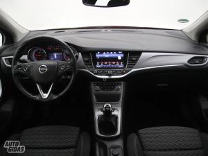 Red Opel Astra 2016 in Vilnius, with an engine capacity of 1.60 L and mileage of 293 thousand km for 5099 €, photo 3 on AUTOMOTO.COM.LV