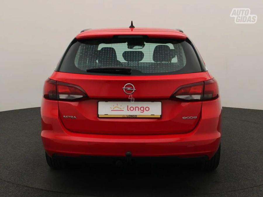 Red Opel Astra 2016 in Vilnius, with an engine capacity of 1.60 L and mileage of 293 thousand km for 5099 €, photo 6 on AUTOMOTO.COM.LV