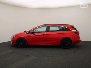 Red Opel Astra 2016 in Vilnius, with an engine capacity of 1.60 L and mileage of 293 thousand km for 5099 €, photo 7 on AUTOMOTO.COM.LV