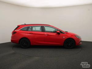Red Opel Astra 2016 in Vilnius, with an engine capacity of 1.60 L and mileage of 293 thousand km for 5099 €, photo 10 on AUTOMOTO.COM.LV
