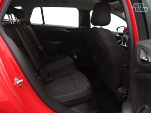 Red Opel Astra 2016 in Vilnius, with an engine capacity of 1.60 L and mileage of 293 thousand km for 5099 €, photo 16 on AUTOMOTO.COM.LV