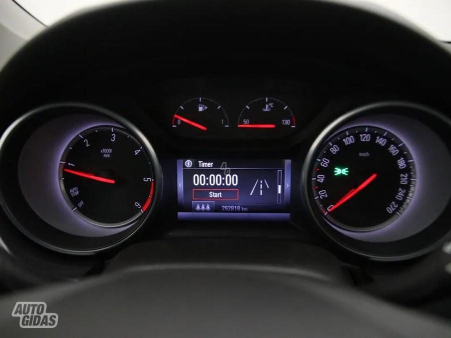 Red Opel Astra 2016 in Vilnius, with an engine capacity of 1.60 L and mileage of 293 thousand km for 5099 €, photo 20 on AUTOMOTO.COM.LV