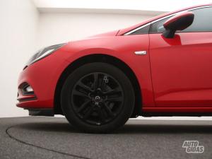 Red Opel Astra 2016 in Vilnius, with an engine capacity of 1.60 L and mileage of 293 thousand km for 5099 €, photo 28 on AUTOMOTO.COM.LV