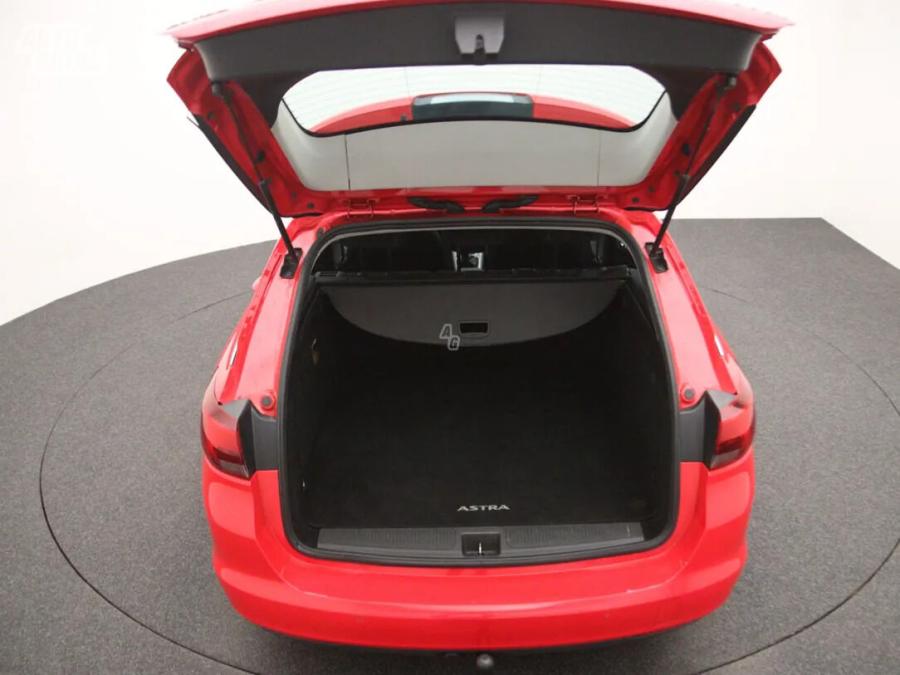 Red Opel Astra 2016 in Vilnius, with an engine capacity of 1.60 L and mileage of 293 thousand km for 5099 €, photo 35 on AUTOMOTO.COM.LV