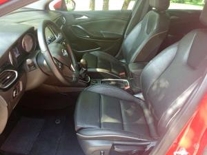Sarkans Opel Astra 2016 Alīta, ar dzinēja tilpumu 1.60 L un nobraukumu 2 tūkst. km par 6900 €, foto 22 vietnē AUTOMOTO.COM.LV