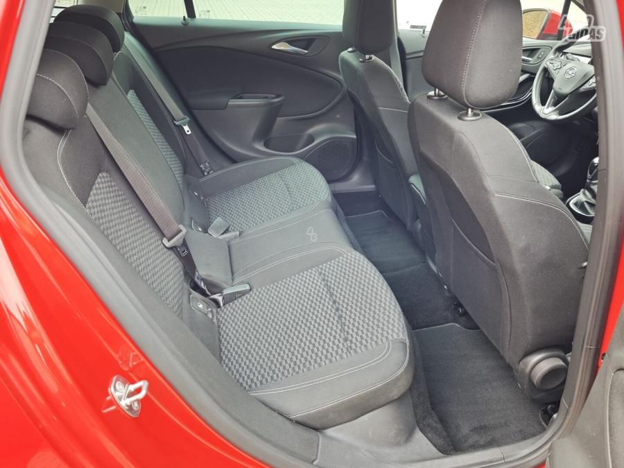 Red Opel Astra 2017 in Vilnius, with an engine capacity of 1.60 L and mileage of 221 thousand km for 5999 €, photo 31 on AUTOMOTO.COM.LV