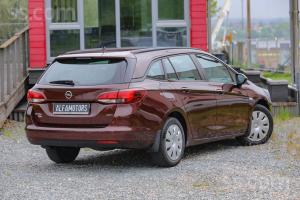 Sarkans Opel Astra 2018 Rīga, ar dzinēja tilpumu 1.60 L un nobraukumu 178 tūkst. km par 5990 €, foto 5 vietnē AUTOMOTO.COM.LV