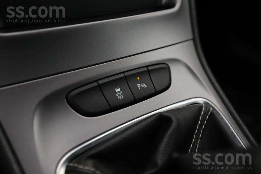 Sarkans Opel Astra 2018 Rīga, ar dzinēja tilpumu 1.60 L un nobraukumu 178 tūkst. km par 5990 €, foto 17 vietnē AUTOMOTO.COM.LV