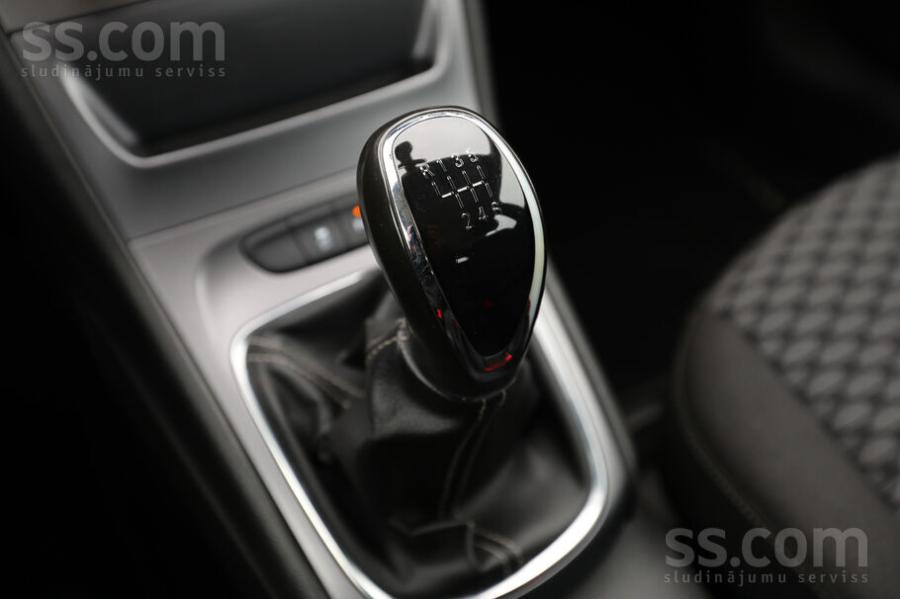 Sarkans Opel Astra 2018 Rīga, ar dzinēja tilpumu 1.60 L un nobraukumu 178 tūkst. km par 5990 €, foto 19 vietnē AUTOMOTO.COM.LV