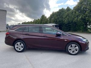 Red Opel Astra 2018 in Telschi, with an engine capacity of 1.60 L and mileage of 198 thousand km for 6499 €, photo 5 on AUTOMOTO.COM.LV