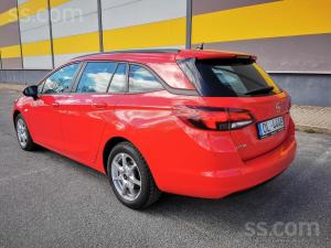 Red Opel Astra 2019 in Riga, with an engine capacity of 1.60 L and mileage of 231 thousand km for 5450 €, photo 4 on AUTOMOTO.COM.LV