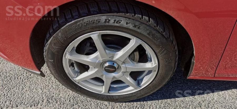 Red Opel Astra 2019 in Riga, with an engine capacity of 1.60 L and mileage of 231 thousand km for 5450 €, photo 12 on AUTOMOTO.COM.LV