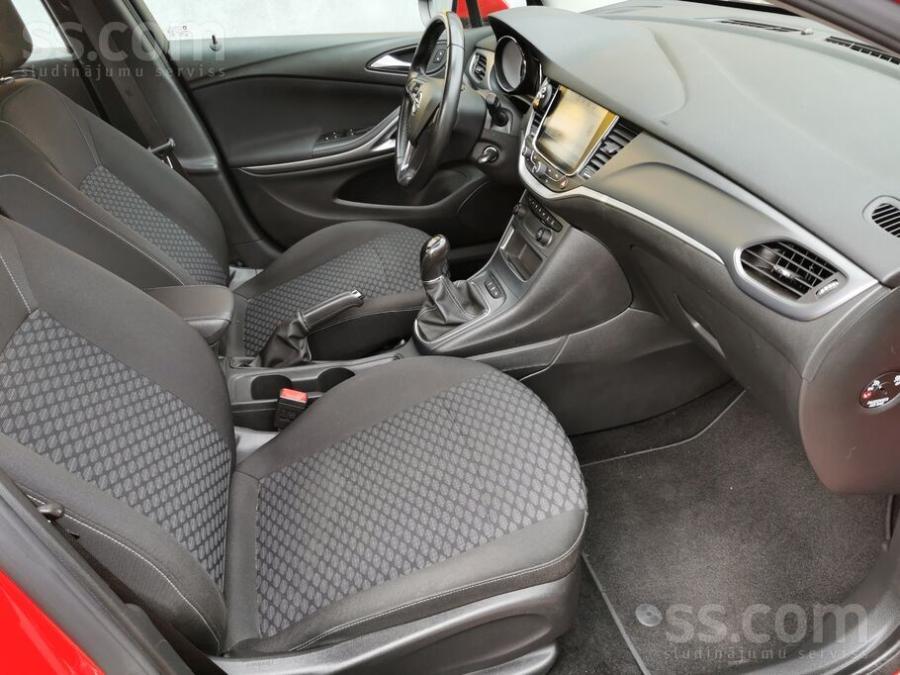 Red Opel Astra 2019 in Riga, with an engine capacity of 1.60 L and mileage of 231 thousand km for 5450 €, photo 16 on AUTOMOTO.COM.LV
