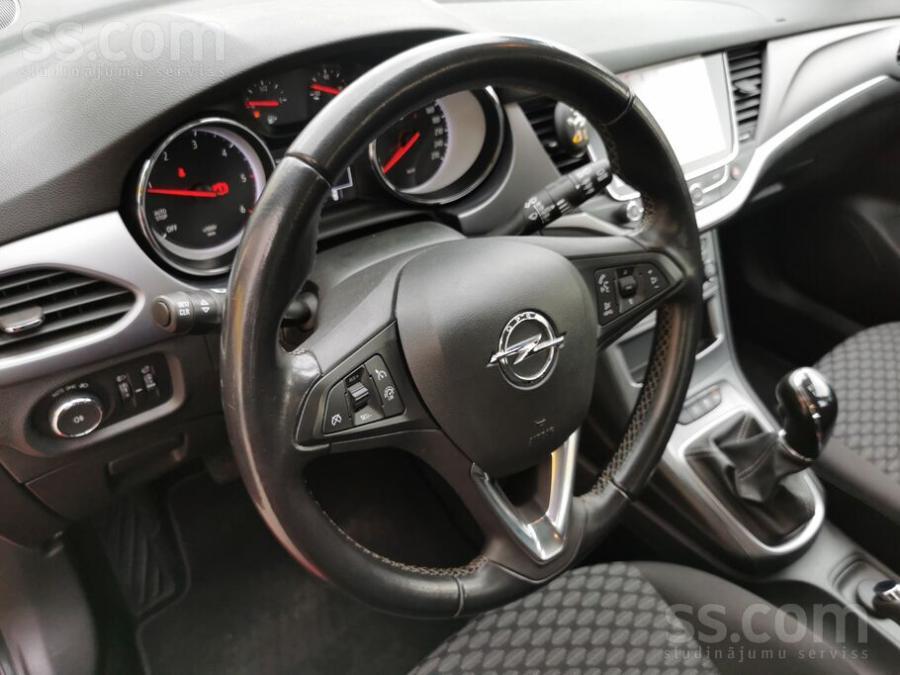 Red Opel Astra 2019 in Riga, with an engine capacity of 1.60 L and mileage of 231 thousand km for 5450 €, photo 20 on AUTOMOTO.COM.LV