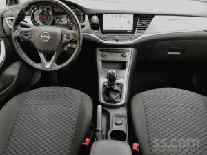 Red Opel Astra 2019 in Riga, with an engine capacity of 1.60 L and mileage of 231 thousand km for 5450 €, photo 22 on AUTOMOTO.COM.LV