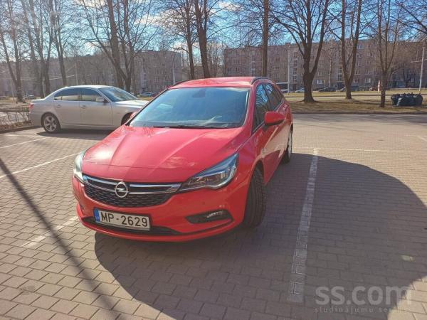 Красный Опель Астра 2020 в Рига, объемом двигателя 1.60 л и пробегом 152 тыс. км за 7500 €, фото 2 на AUTOMOTO.COM.LV