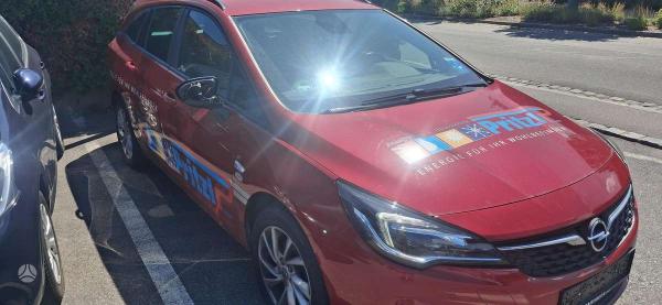 Red Opel Astra 2021 in Rokiskis, with an engine capacity of 1.20 L and mileage of 87 thousand km for 5950 €, photo 3 on AUTOMOTO.COM.LV