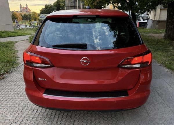 Red Opel Astra 2021 in Vilnius, with an engine capacity of 1.50 L and mileage of 192 thousand km for 5929 €, photo 7 on AUTOMOTO.COM.LV