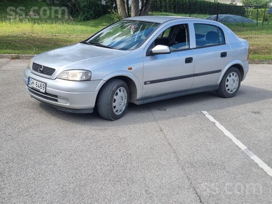 Opel Astra 1998 in Dobele, with an engine capacity of 1.60 L and mileage of 239 thousand km for 900 €, photo 1 on AUTOMOTO.COM.LV