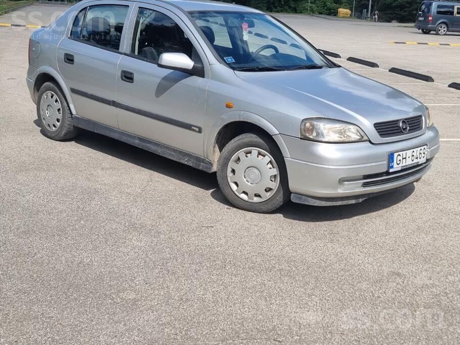 Opel Astra 1998 in Dobele, with an engine capacity of 1.60 L and mileage of 239 thousand km for 900 €, photo 2 on AUTOMOTO.COM.LV