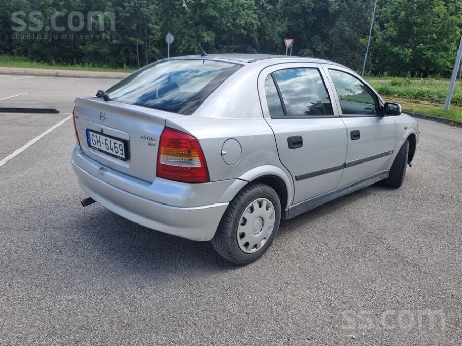 Opel Astra 1998 in Dobele, with an engine capacity of 1.60 L and mileage of 239 thousand km for 900 €, photo 3 on AUTOMOTO.COM.LV